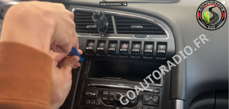 Remplacement Autoradio Peugeot 5008
